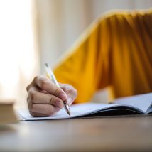 5 Ways How to Avoid Using Personal Pronouns in an Essay